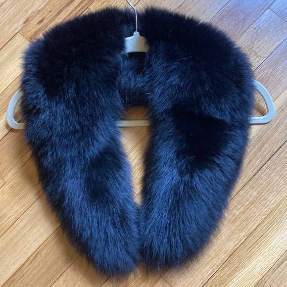 Accessories | Full Fox Fur Collar Black Has Several Loops On Each Side ...